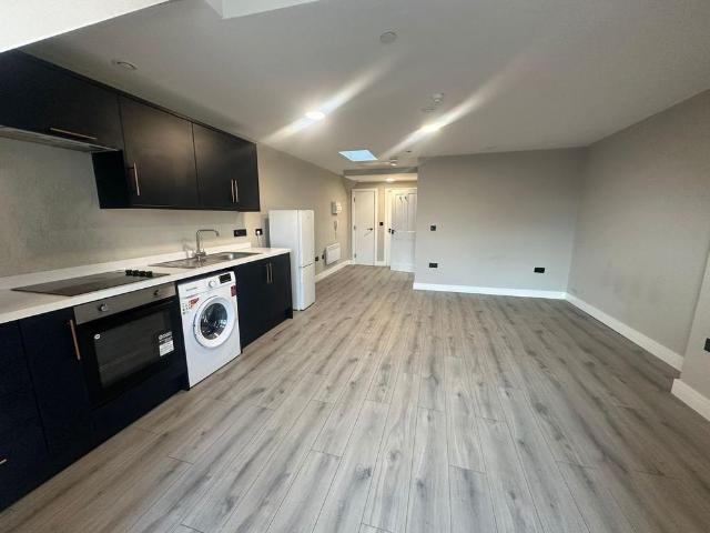 Studio to rent