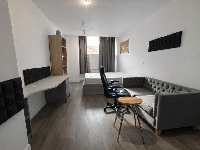 Studio to rent
