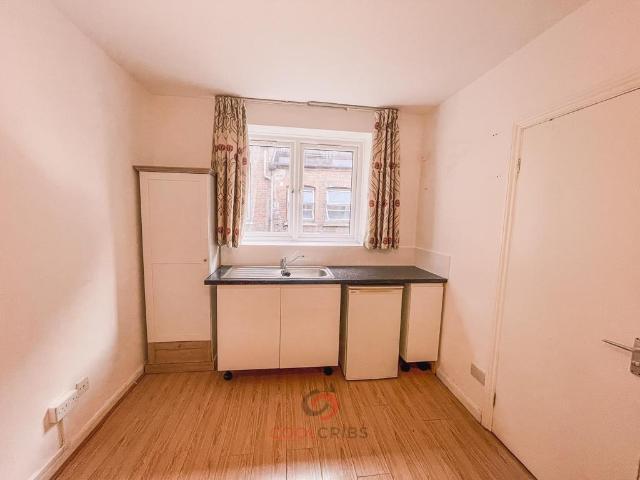 Studio to rent