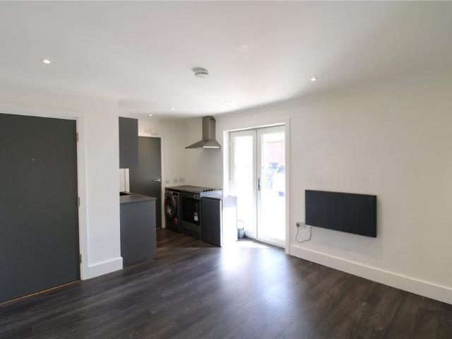 Studio to rent