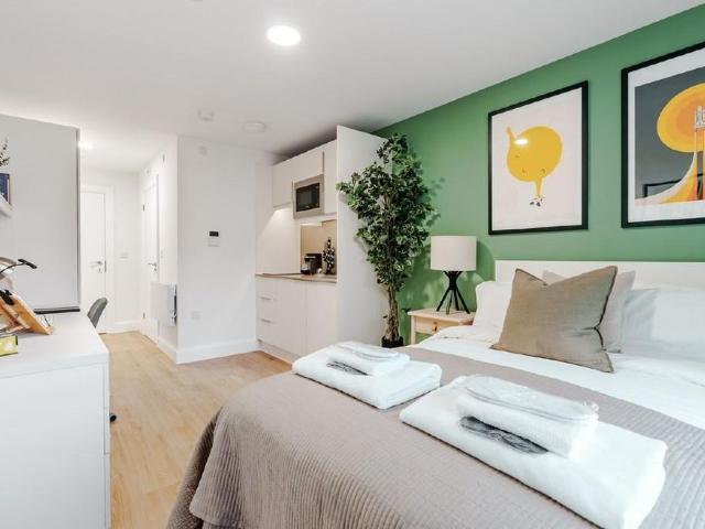 Studio to rent