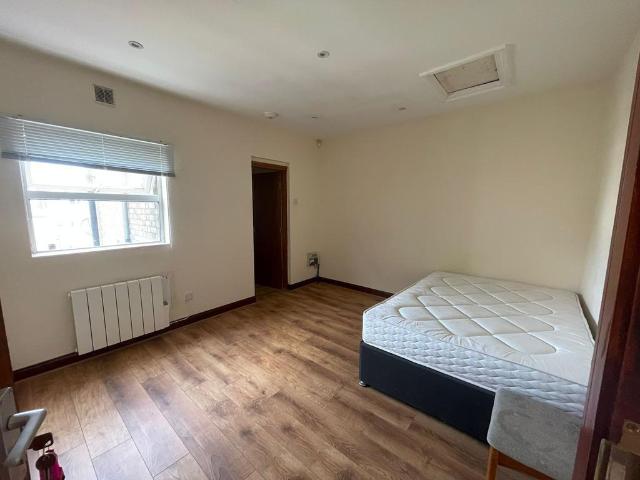 Studio to rent