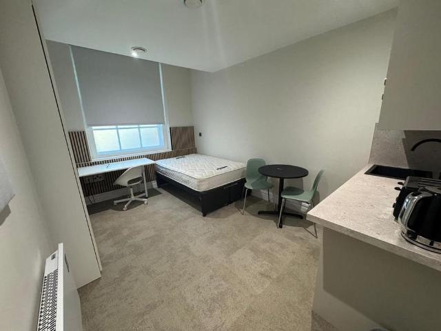 Studio to rent
