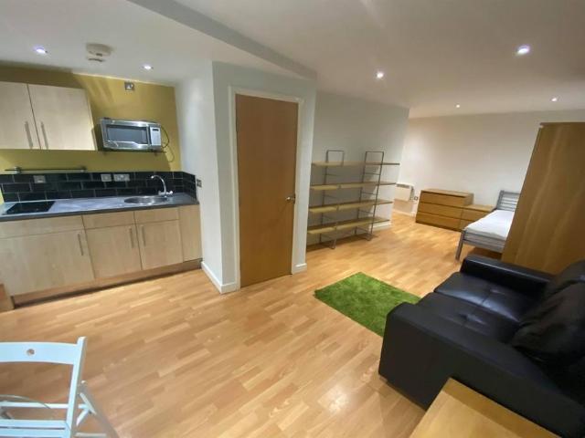 Studio to rent