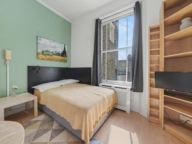 Studio to rent