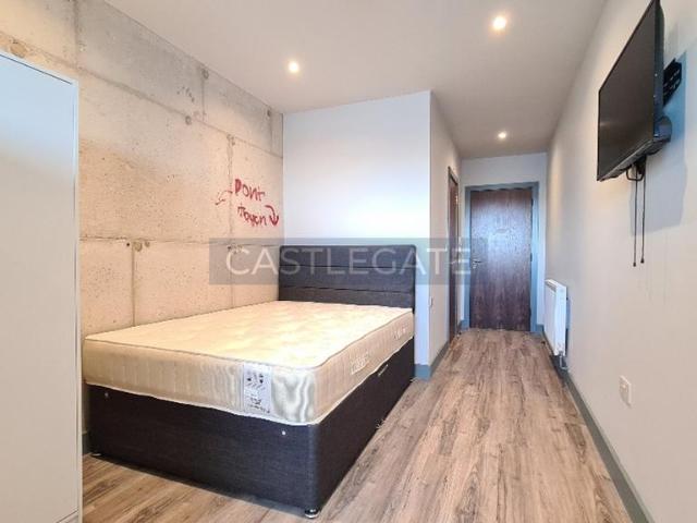 Studio to rent
