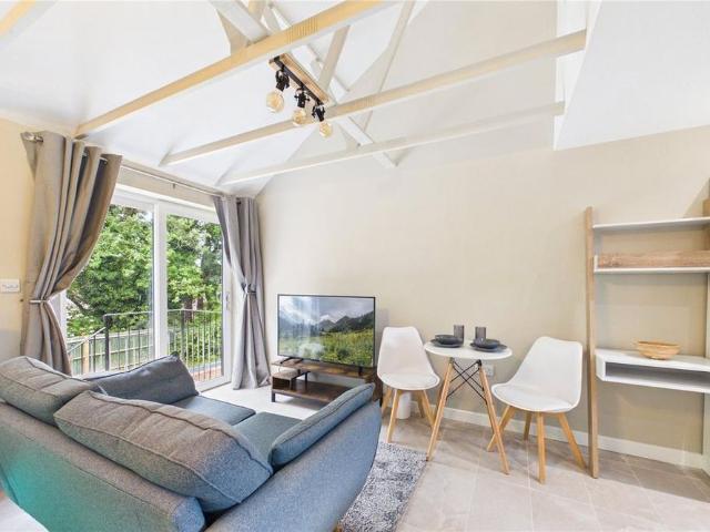 Studio to rent