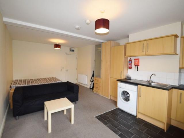 Studio to rent