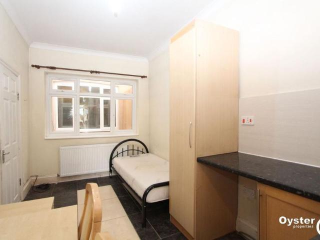 Studio to rent