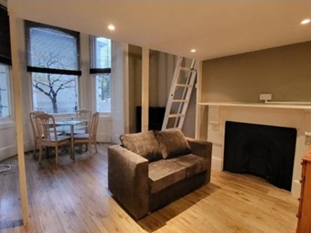 Studio To Rent