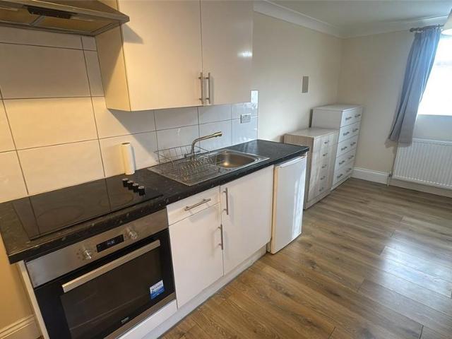 Studio to rent
