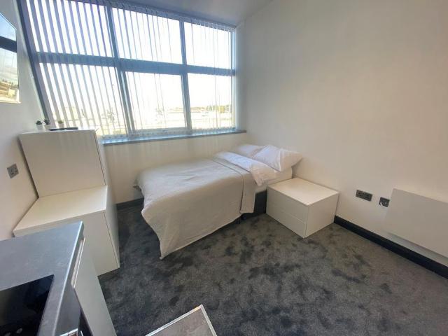Studio to rent
