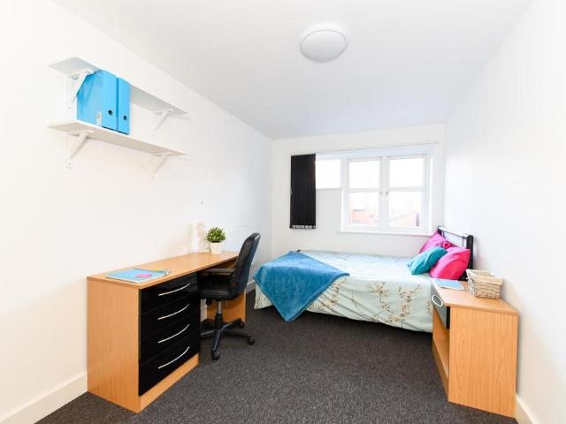 Studio to rent