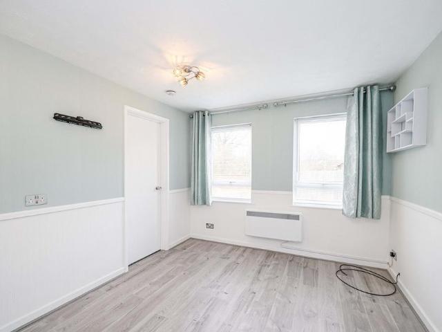 Studio to rent
