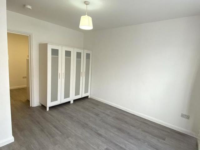 Studio to rent