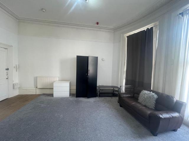 Studio to rent