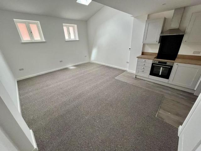 Studio to rent