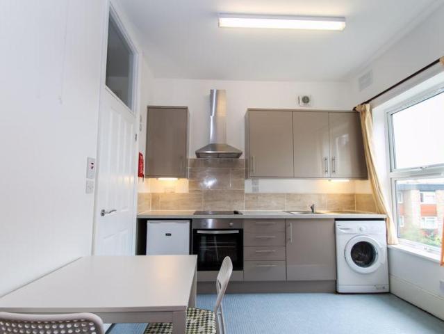 Studio to rent