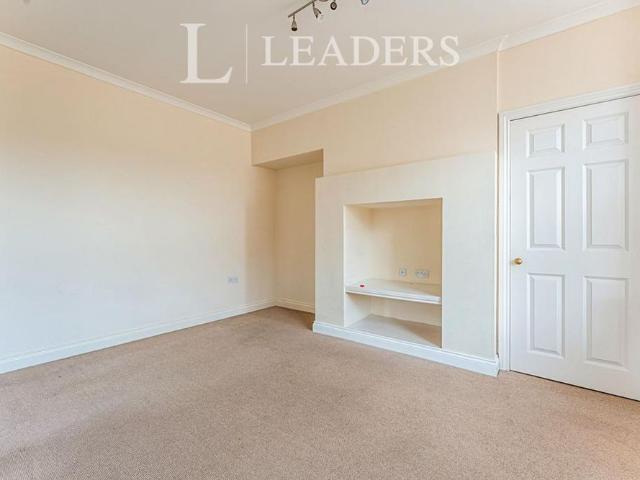 Studio to rent