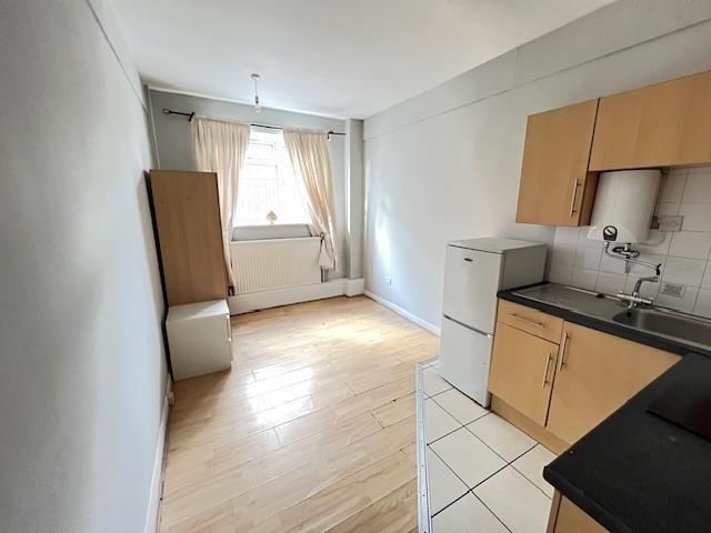 Studio to rent