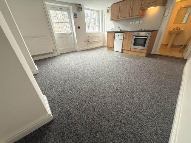 Studio to rent