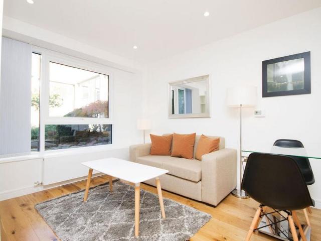 Studio to rent