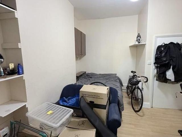 Studio to rent