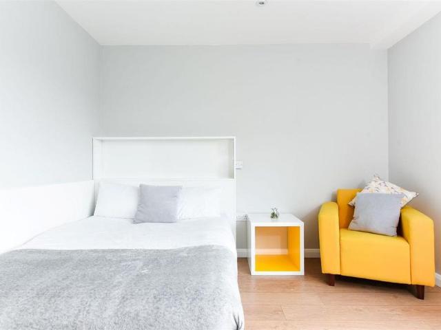 Studio to rent