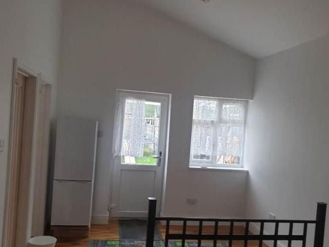 Studio to rent
