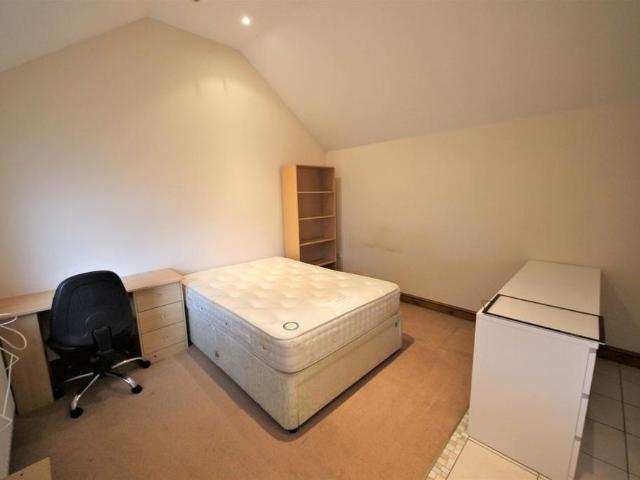Studio to rent
