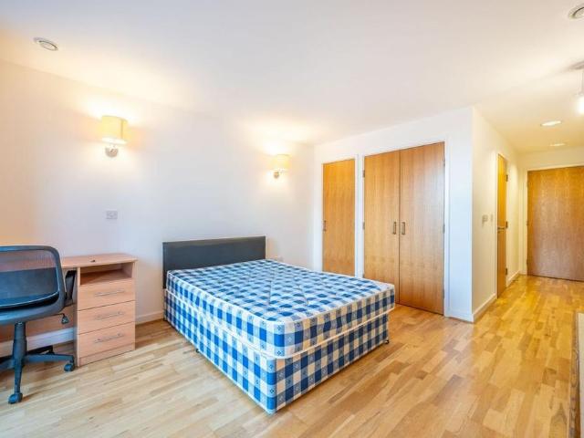 Studio to rent