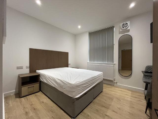 Studio to rent