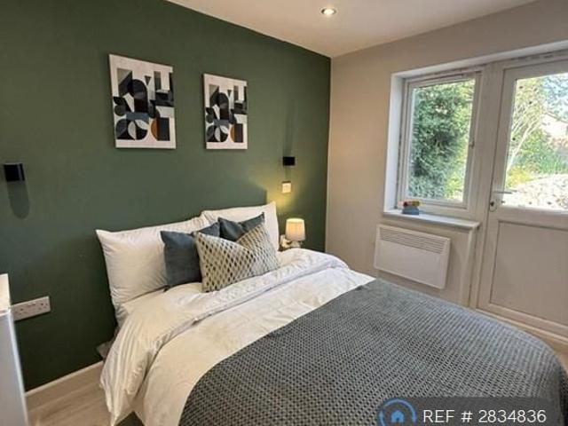 Studio to rent