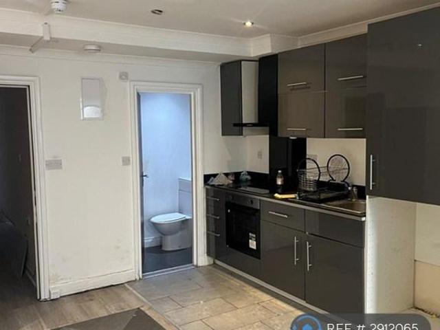 Studio to rent