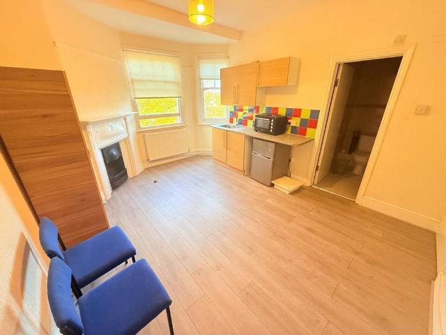 Studio to rent