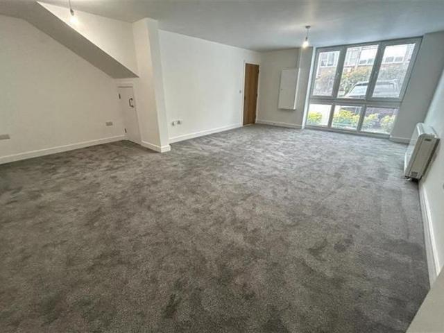 Studio to rent