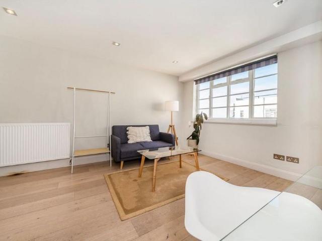 Studio to rent