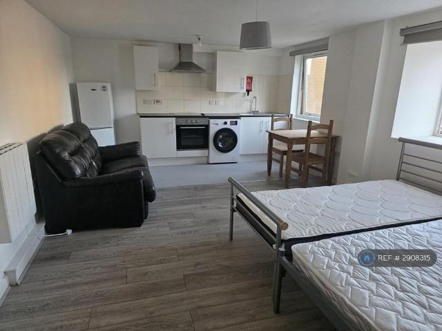 Studio to rent