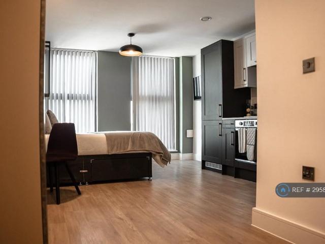 Studio to rent