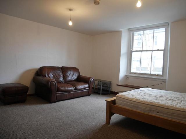 Studio to rent