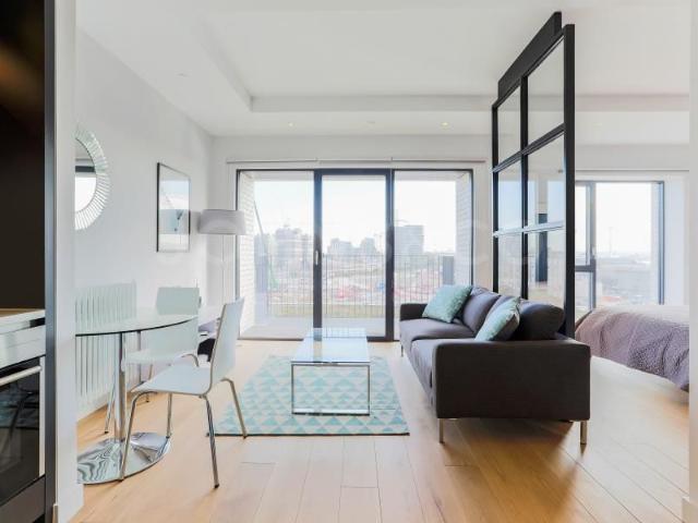 Studio to rent