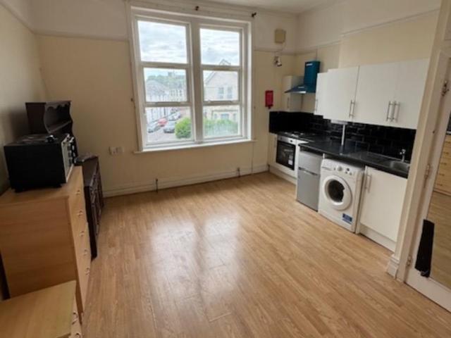 Studio to rent