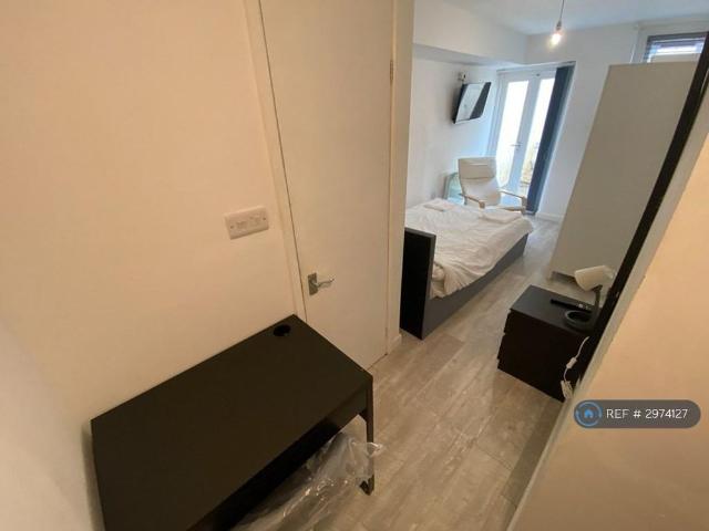 Studio to rent