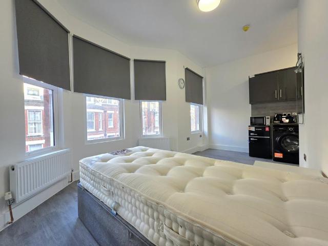 Studio to rent