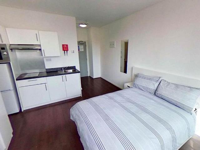 Studio to rent