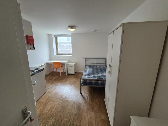 Studio to rent