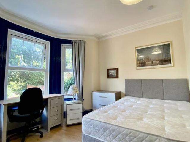 Studio to rent