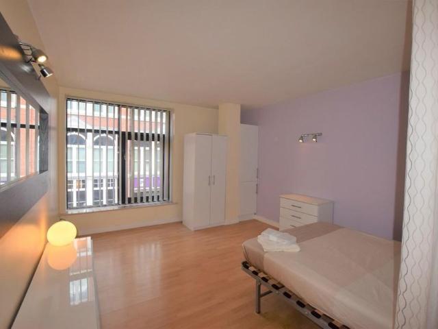 Studio to rent