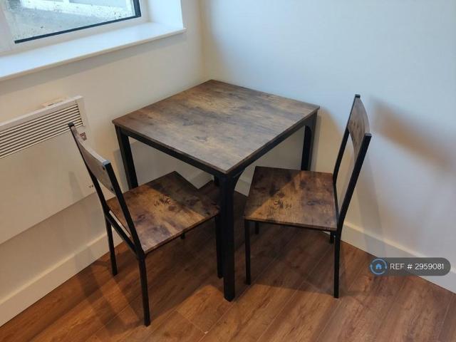 Studio to rent