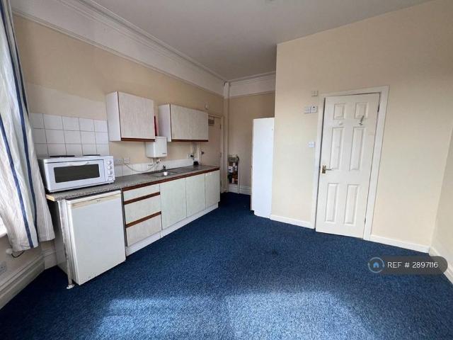 Studio to rent